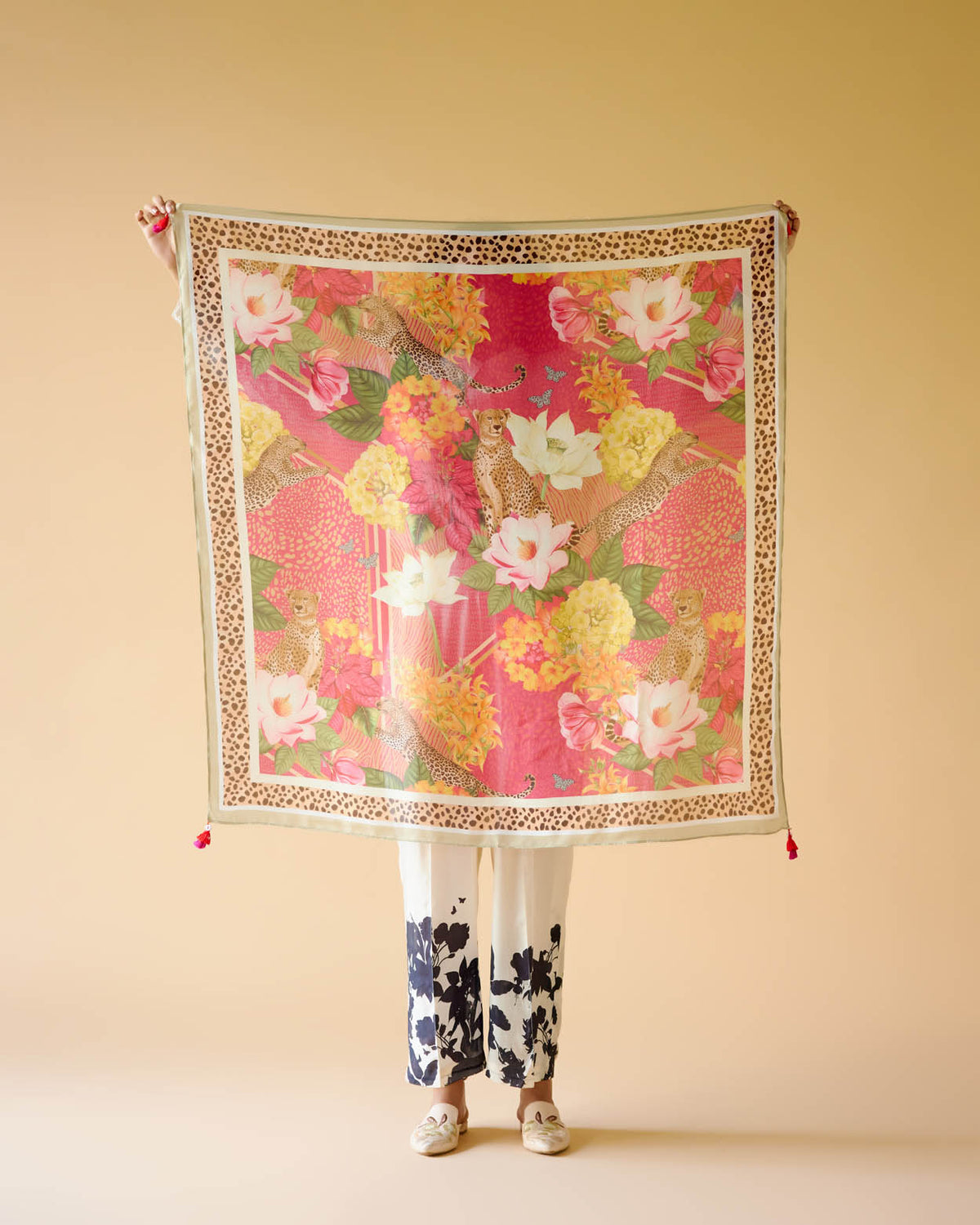 Nirva Scarf | Moh India